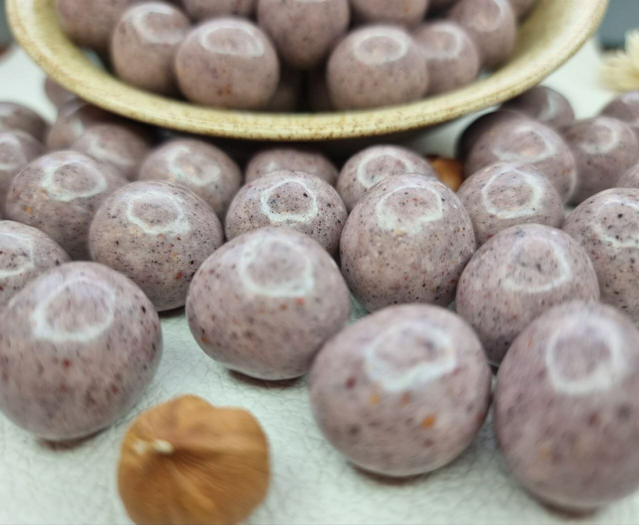 Драже фундук творожики брусника 250гр.