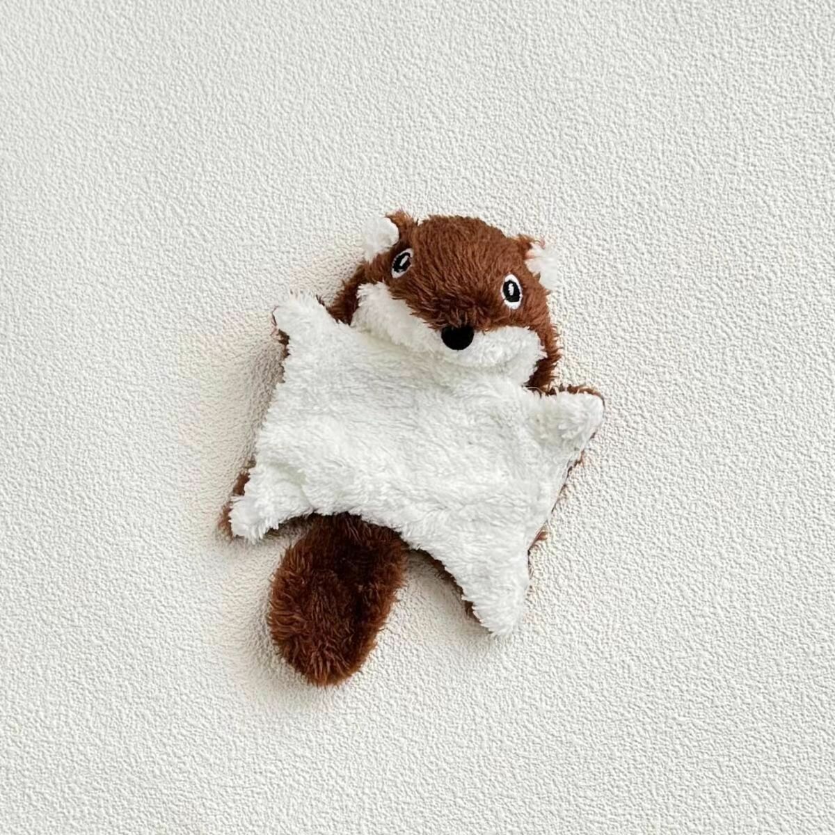 Игрушка для кошек, милый плюшевый летающий белка, содержит писклявую бумагу, забавная игрушка для кошек, чтобы