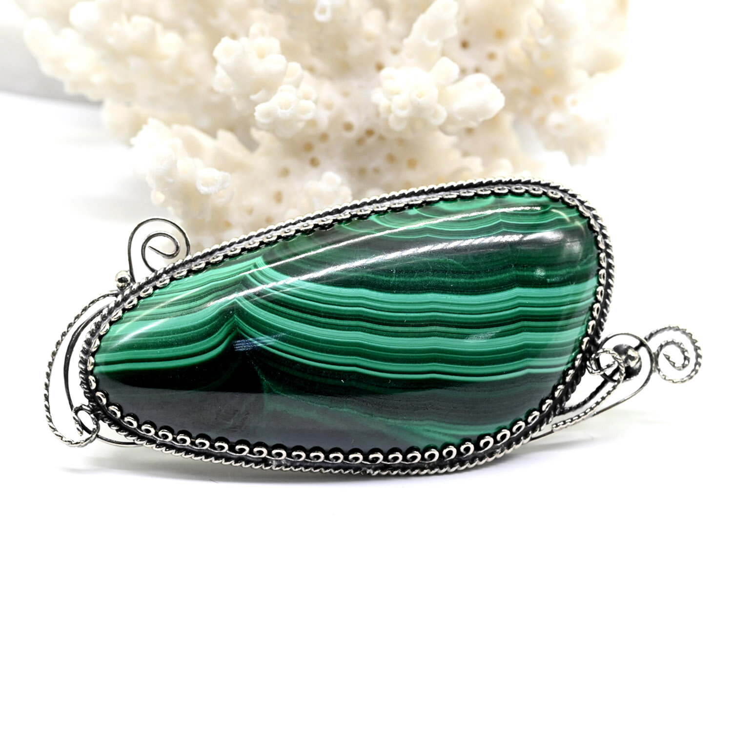 Брошь, малахит