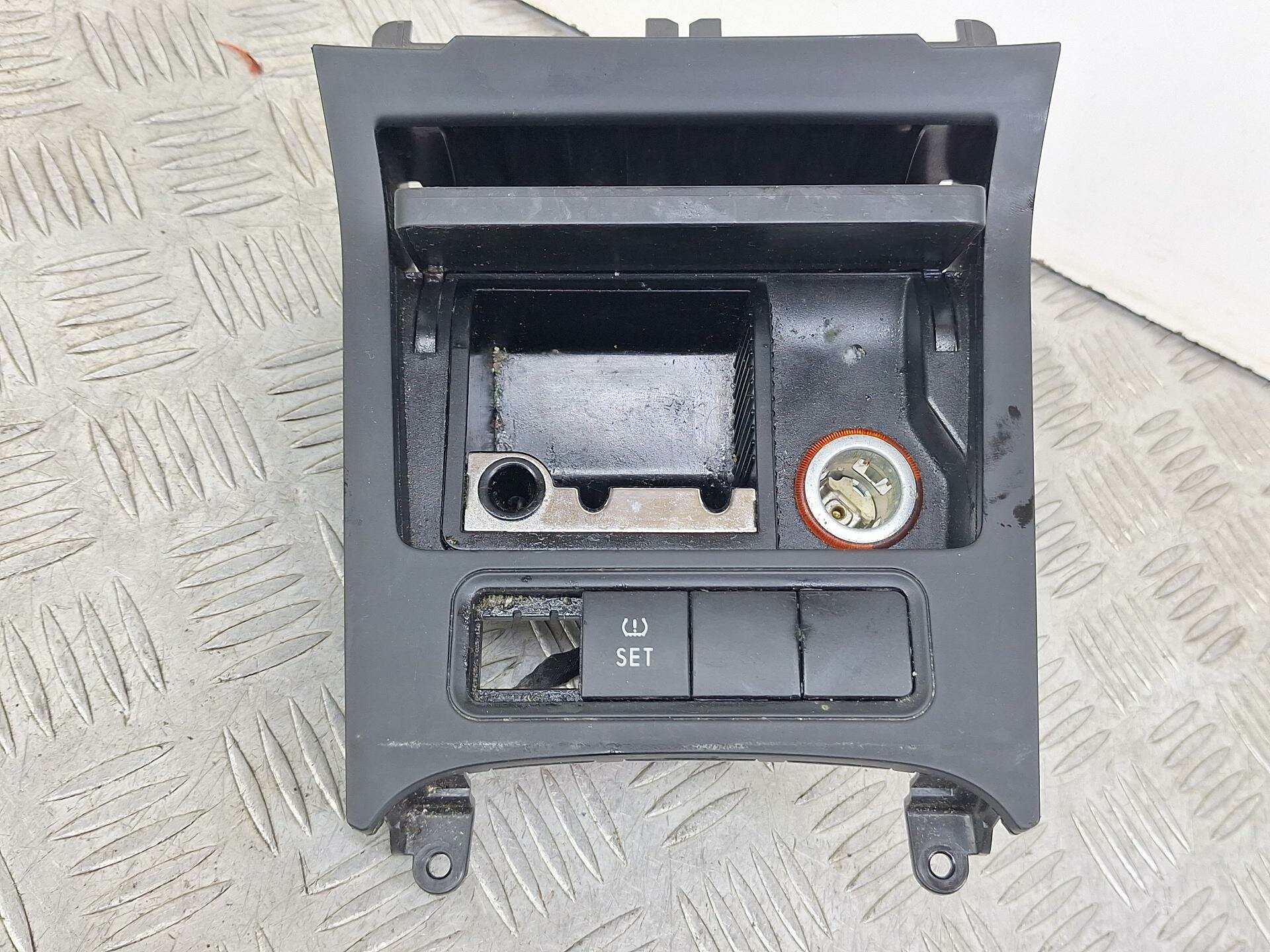 Пепельница Volkswagen Golf 5 2007 1K0857961