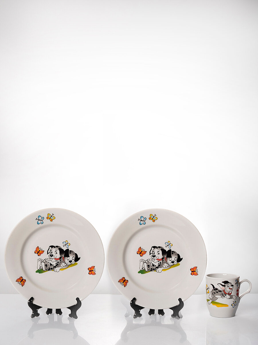 Набор детской столовой посуды "Озорные щенки" (3 пр: тарелка мелкая 2 шт, кружка ф. Русское поле)