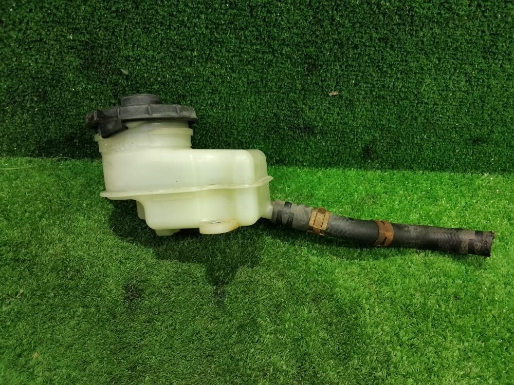 Бачок тормозной жидкости Honda Civic 8 Б/У с пробегом