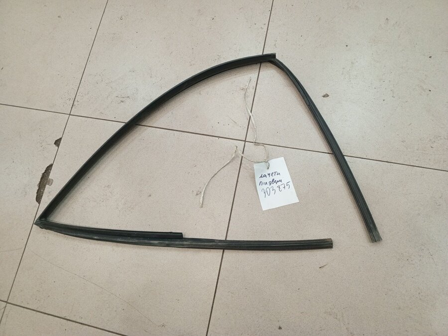Уплотнитель стекла двери передней левой от Chevrolet Lacetti J200 2003-2013