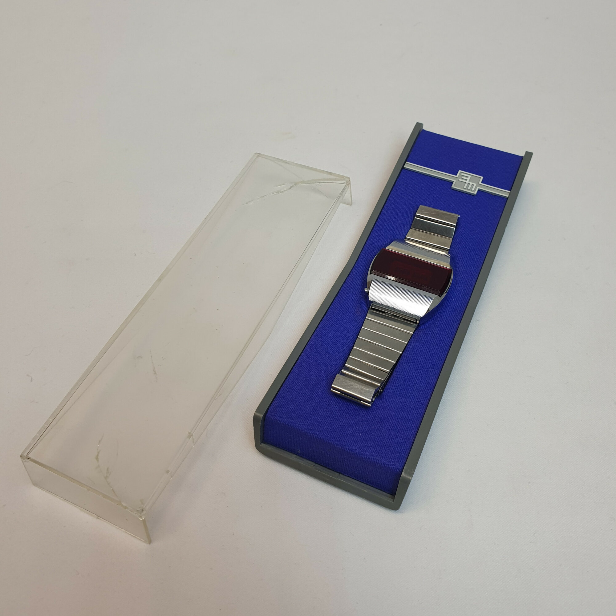 Часы наручные мужские Электронника Терминатор, кварцевые, рабочие. Винтаж, СССР.