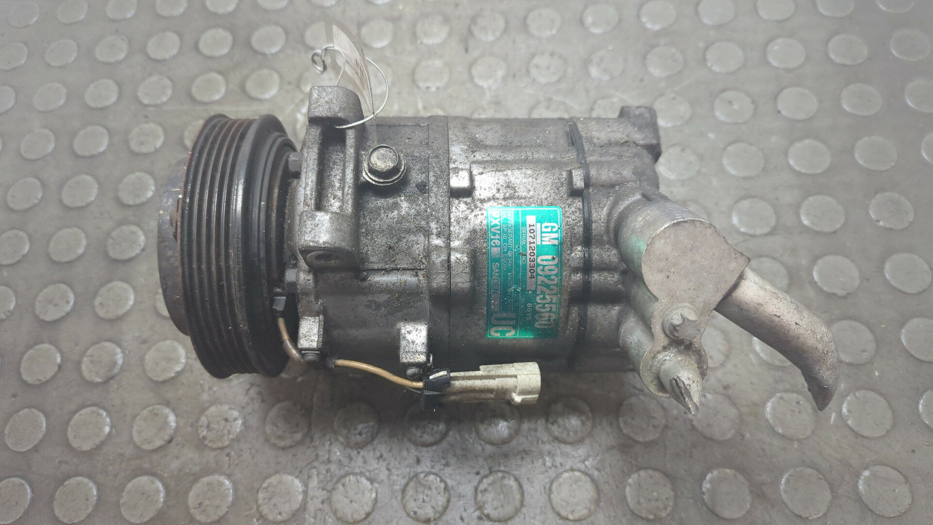 Компрессор кондиционера Opel Signum Б/У