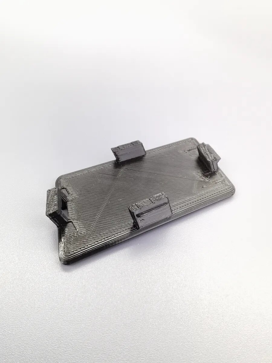 Заглушка в передний бампер совместима с Subaru Forester SH 2009-2012