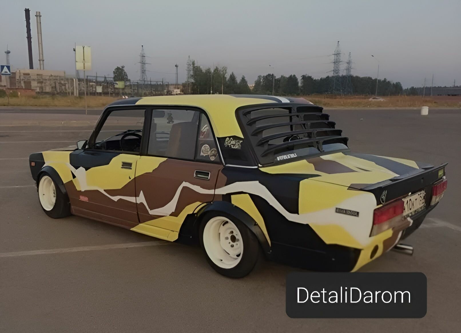 Решетка на заднее стекло автомобиля ВАЗ 2101 2103 2105 2106 2107