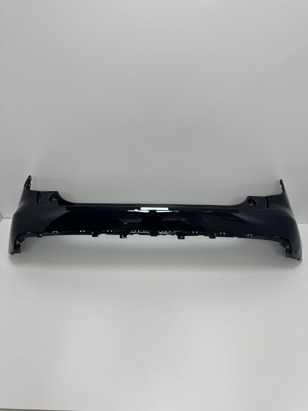 Бампер задний в цвет для Haval Jolion 2022- 8t - black board, черный