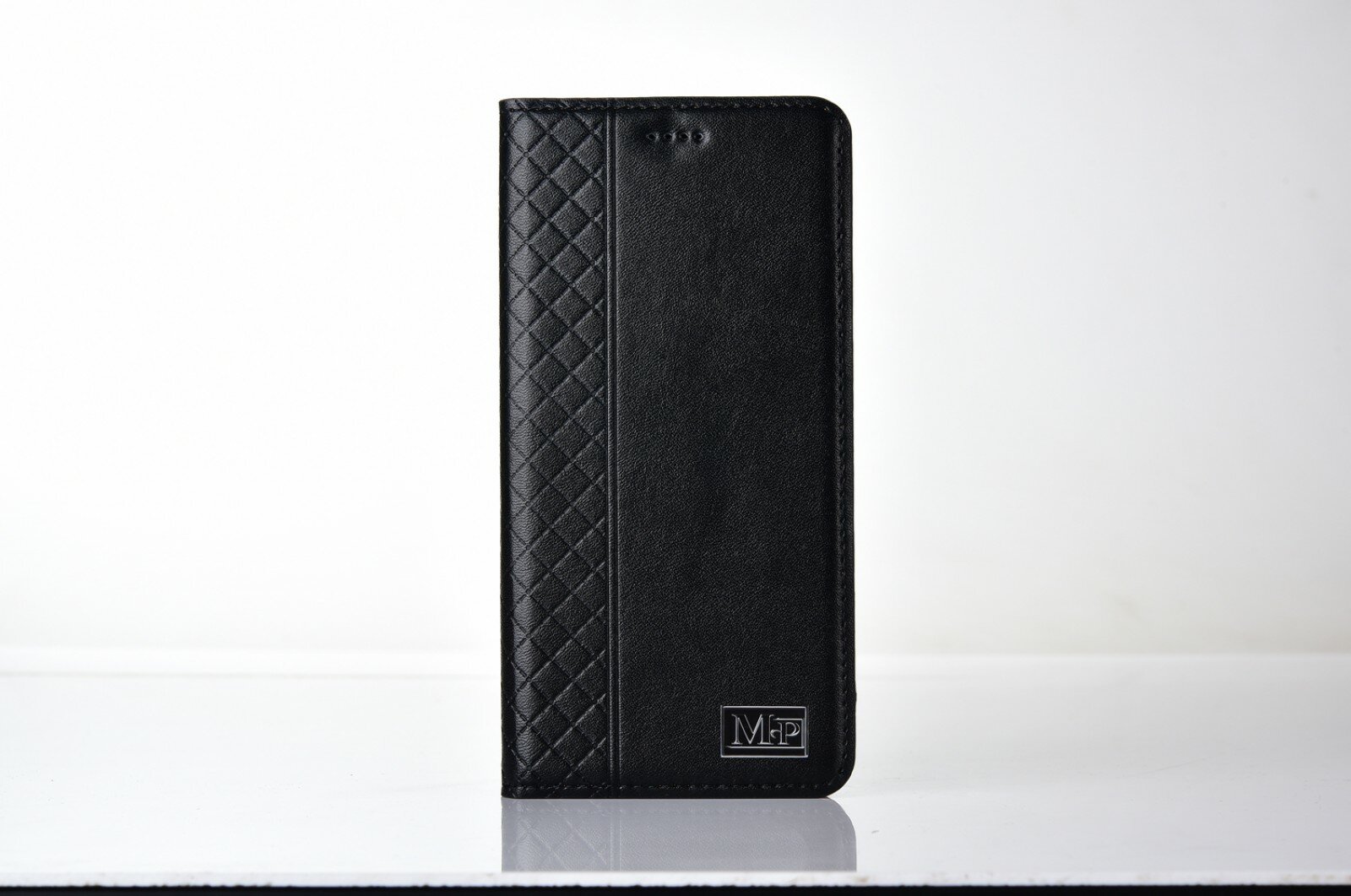 Чехол-книжка MyPads Premium для iPhone 12 Pro (6.1) из натуральной кожи с стеганой прошивкой, черный