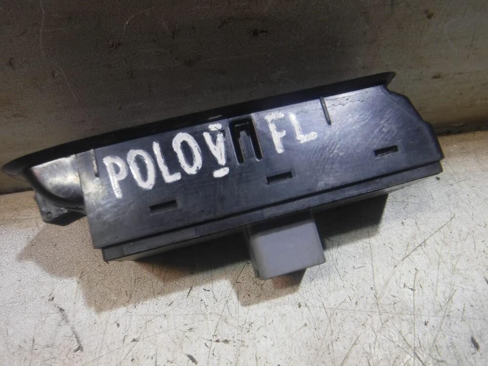 Блок управления стеклоподъемниками VW Polo V