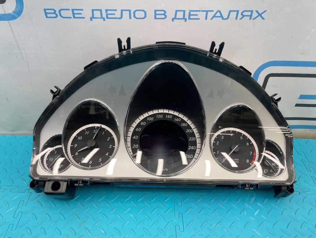 Панель приборов Mercedes-Benz E-Class 2012 W212 271.860 1.8 арт. 146549