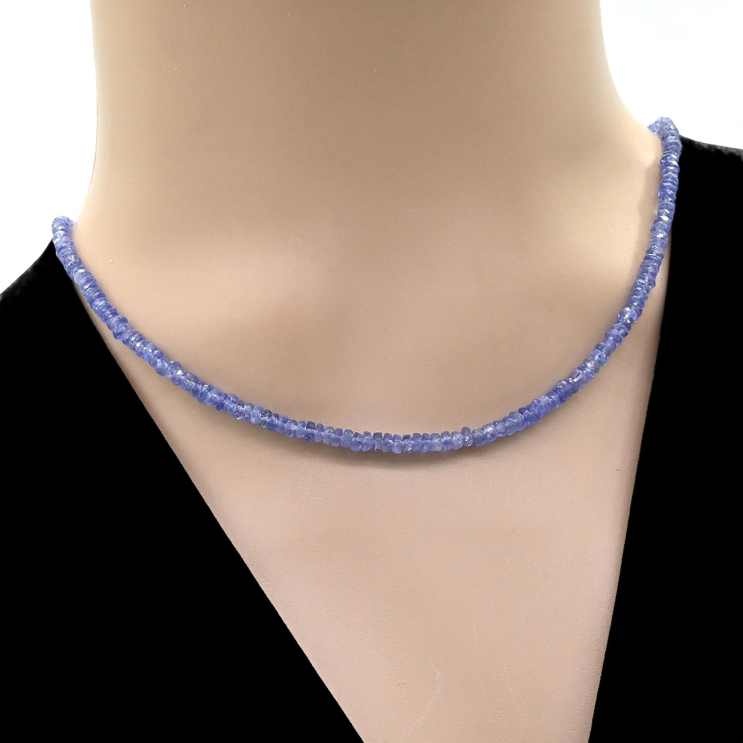 Бусы, танзанит