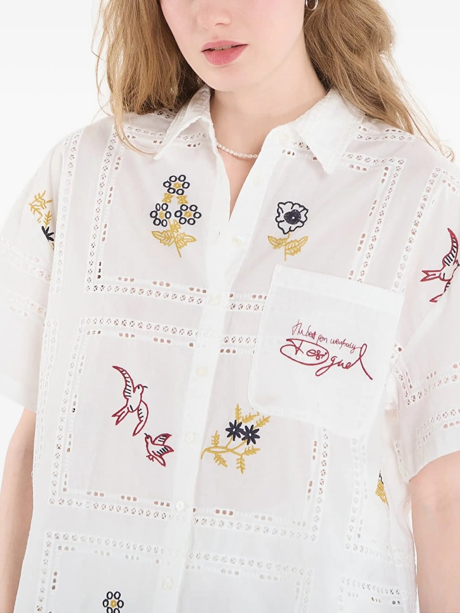 Футболка Desigual Embroidered eyelet shirt, размер 46, бежевый/белый — фото 1