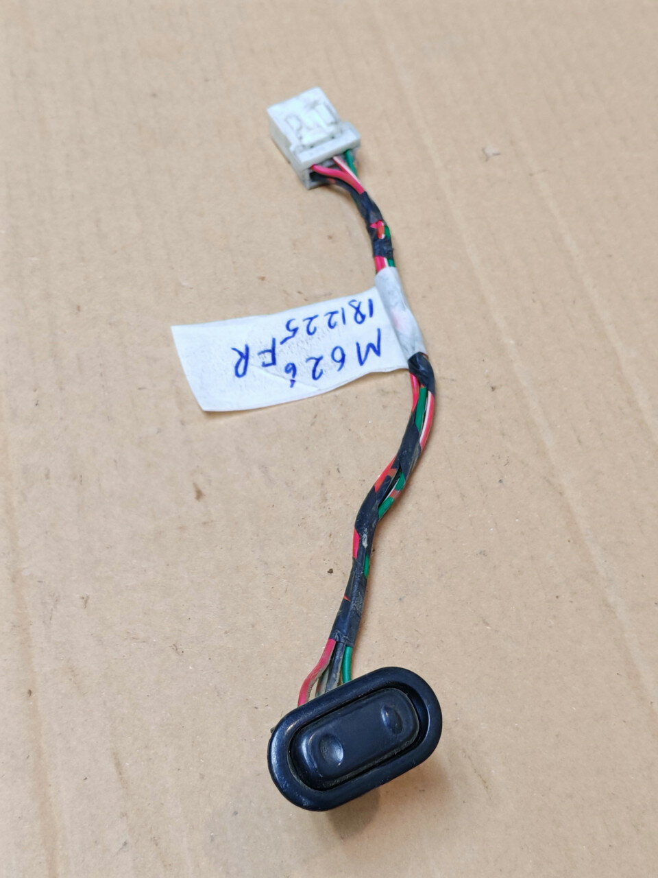 Кнопка эл. стеклоподъемника FR Mazda 626 GE 1.8