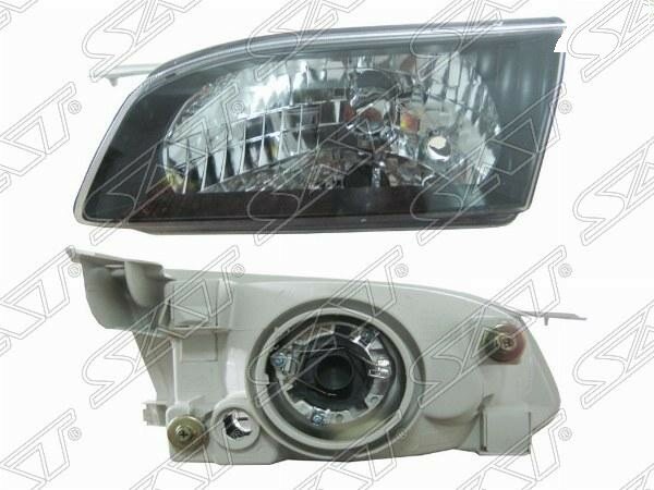 Фара SAT ST-212-1181BL Toyota Corolla E110 97-01 слева/ тёмная