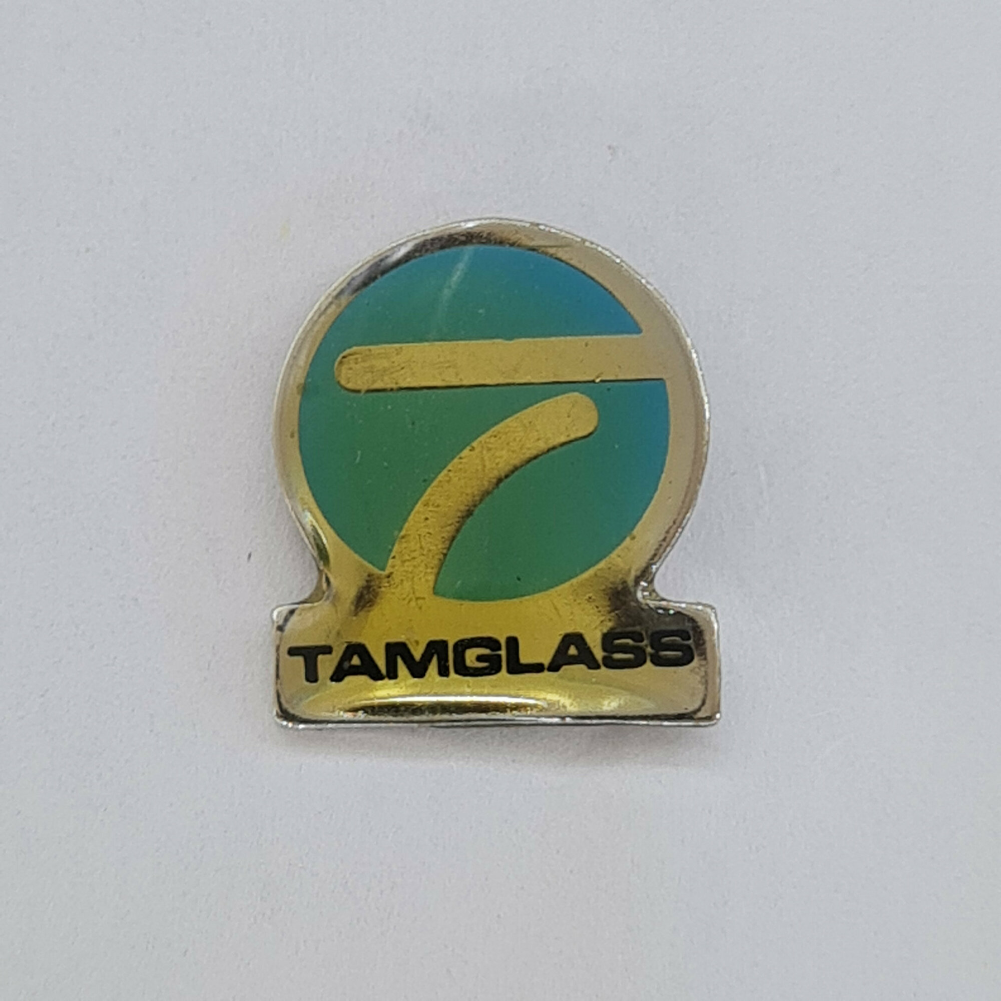 Значок СССР. TAMGLASS, промышленность, эмблема с надписью. Винтажный значек.