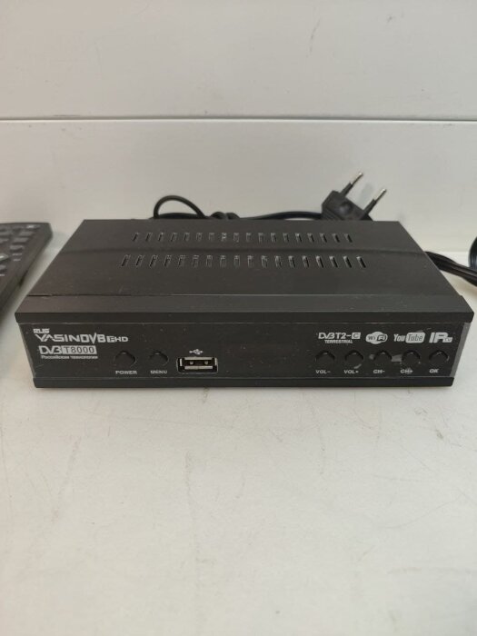 Цифровой усилитель ТВ приставка ,ресивер сигнала,DVB-T2-C YASIN T8000