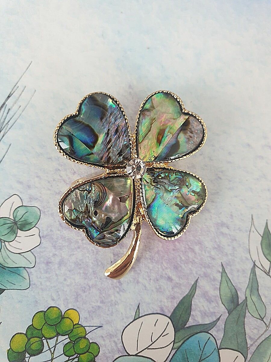 Брошь, перламутр