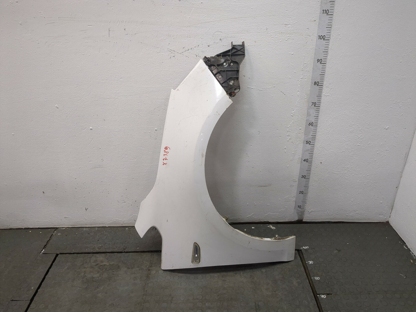 Крыло правое переднее Opel Astra J Б/У