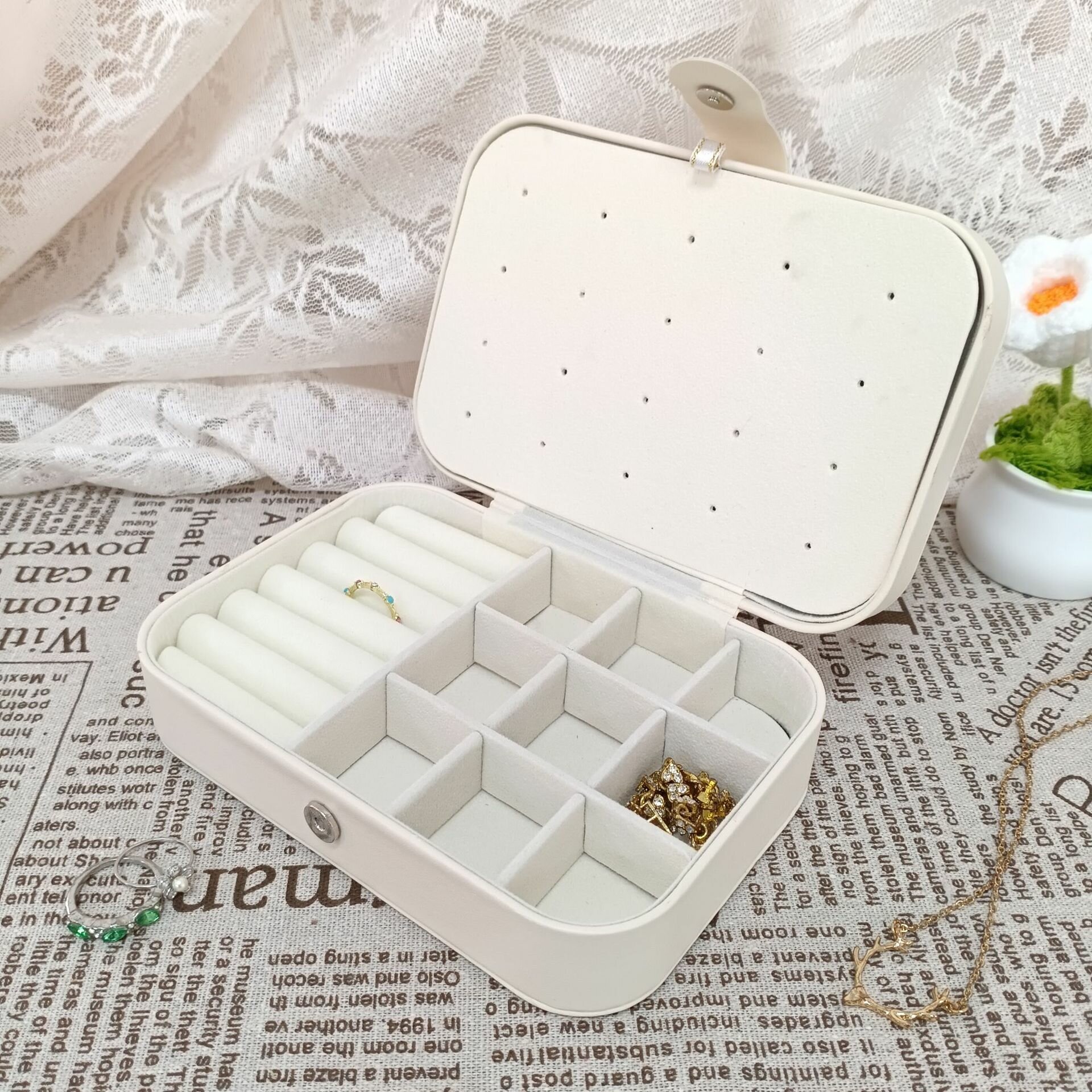 Кожаная подставка для серег из ПУ-кожи, компактный органайзер для ювелирных изделий, 16x11x5 см, цвет бежевый