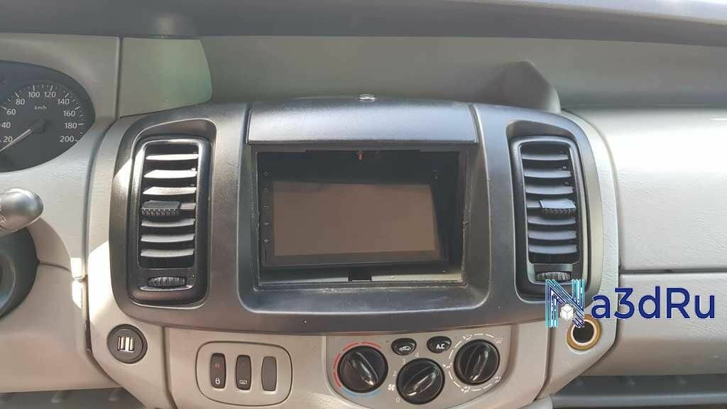 Переходная рамка 2 DIN Renault Trafic 2, Opel Vivaro, Nissan Primastar, Рено Трафик, Опель Виваро, Ниссан Прим