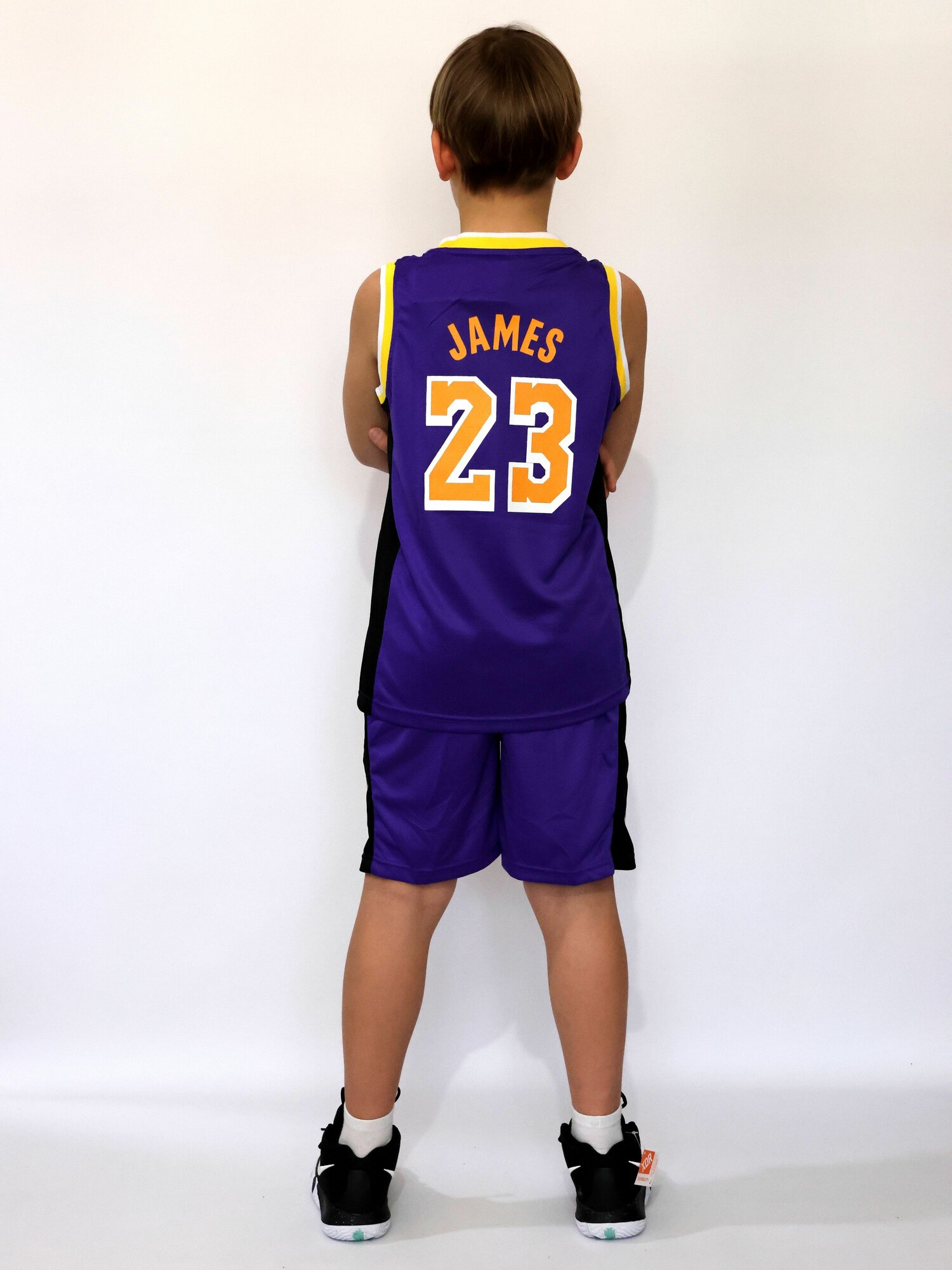 Форма детская баскетбольная Lebron James — фото 1