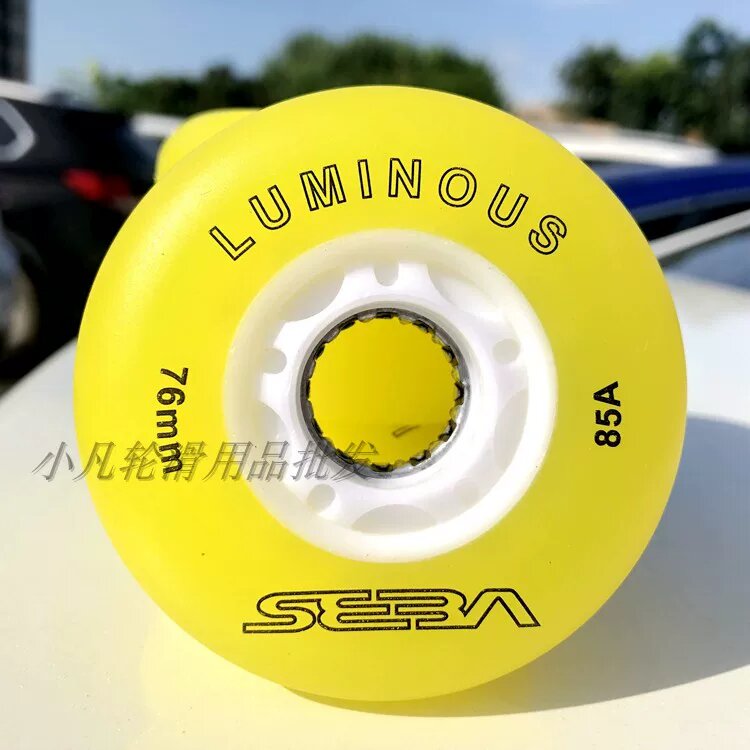 Желтые роликовые колеса 72мм без подшипников Высокая эластичность для взрослых и детей