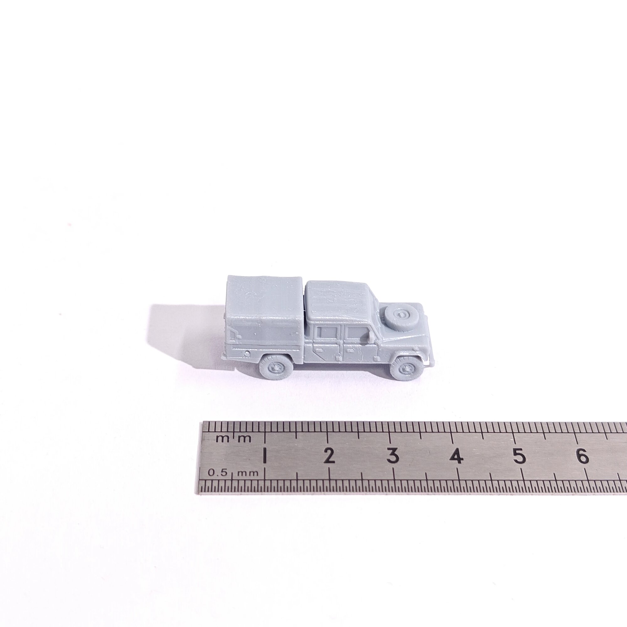 Модельный набор Defender Wolf TUM 1/144, цвет Wolf TUM 127