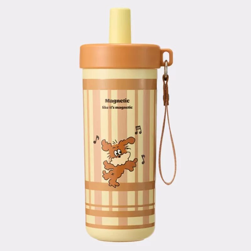 Термокружка Miniso Play Series 304 с соломинкой и ремешком, милая и стильная бутылка для воды, 697 мл. коричневый