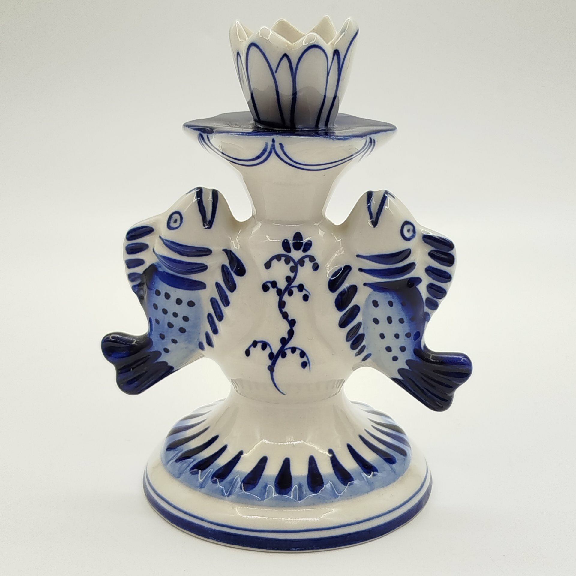 Подсвечник для одной свечи "Рыбы", фарфор, роспись, Объединение «Гжель», СССР