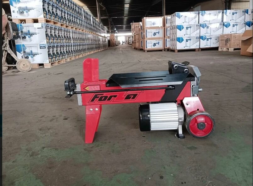 Дровокол FORZA WC-1500 4 тонны 1500 Вт бревно до 25 см