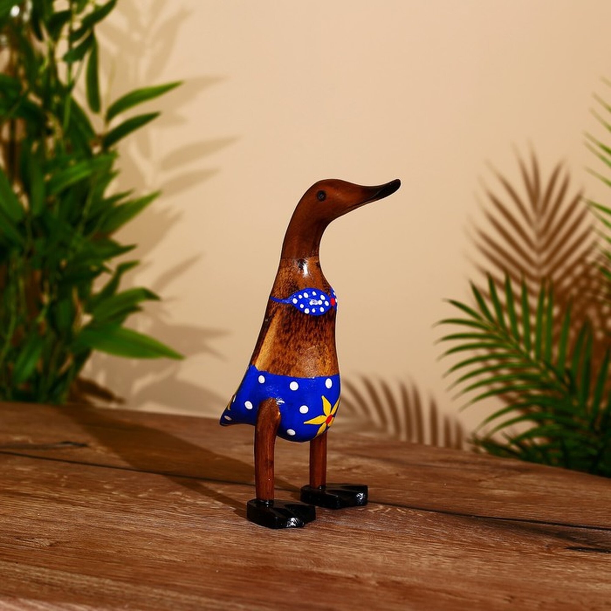 Статуэтка интерьерная "Утка в купальнике", дерево, 25 см, цвет синий