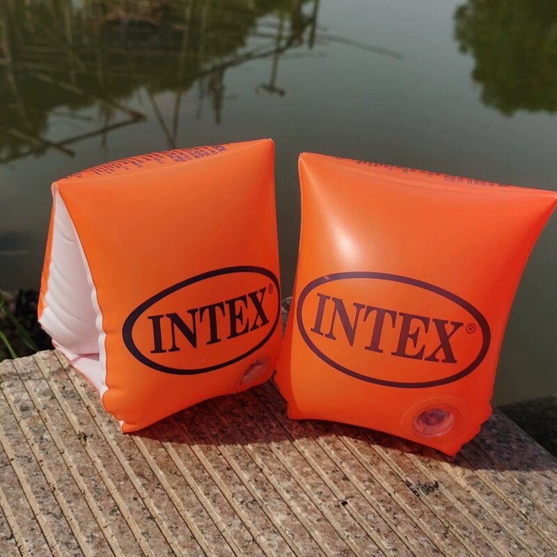 INTEX Маленький надувной круг для рук для детей 2-6 лет, пара — прочный и удобный аксессуар для плавания