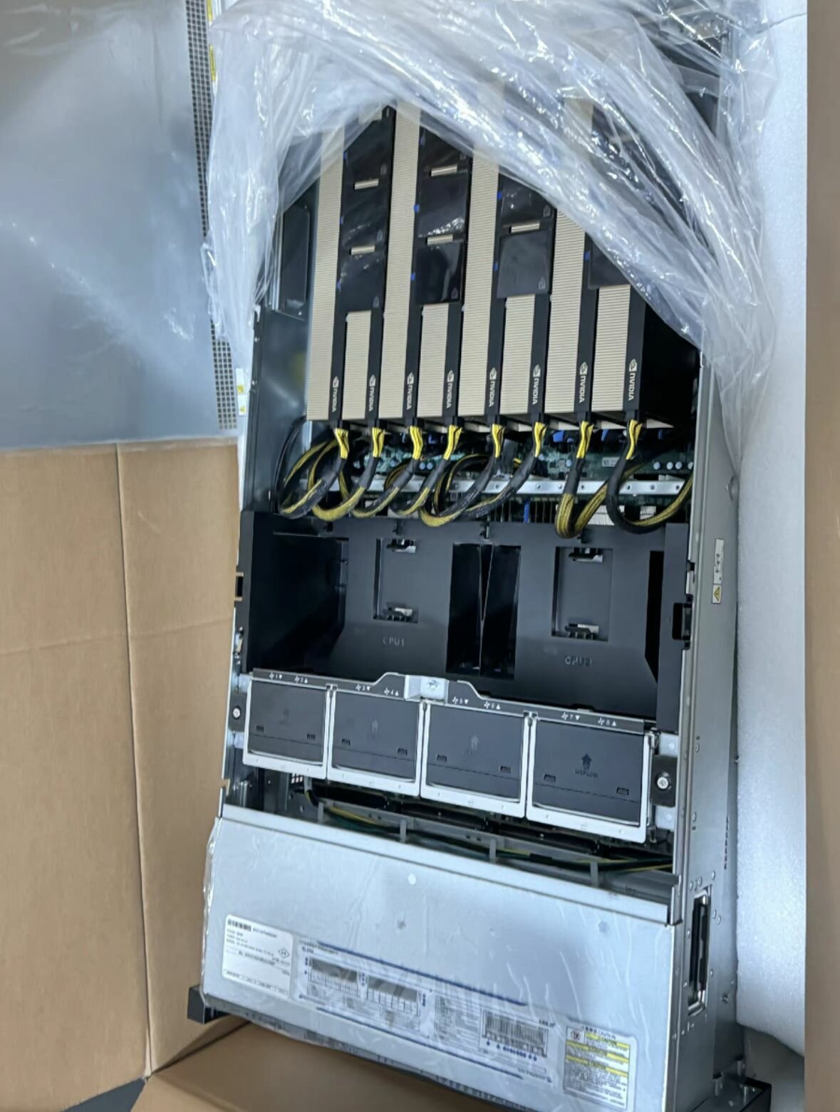 Сервер Supermicro SYS-421GE-TNRT:** 2x Xeon 4410T, 512GB DDR5, 8x NVIDIA H100 80GB, 2x IB 200G, 1x SSD 240GB, 4x PSU 3000W