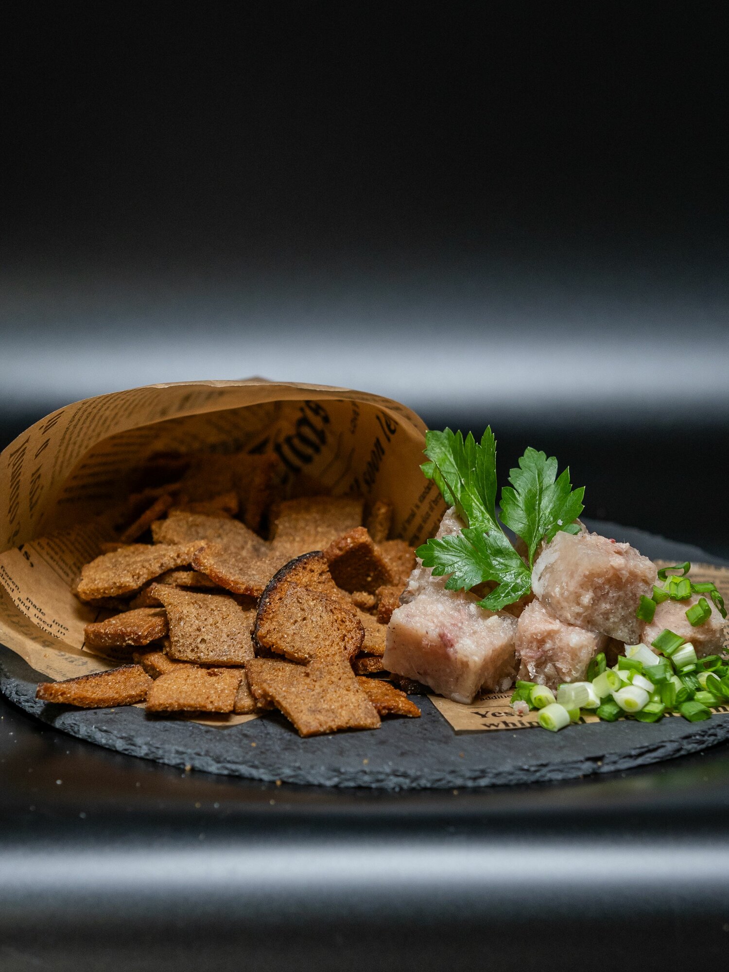 Слайсы со вкусом Холодец с Хреном "Хлебный Пир" 500 гр (5 уп)