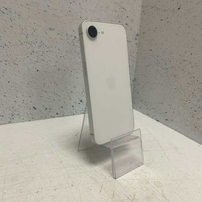 Смартфон Apple iPhone 16e 8/128 Белый — фото 1