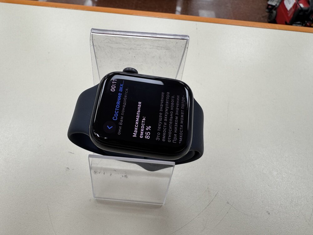 Смарт-часы Apple Watch SE 2020 44mm, Б/У, уценка