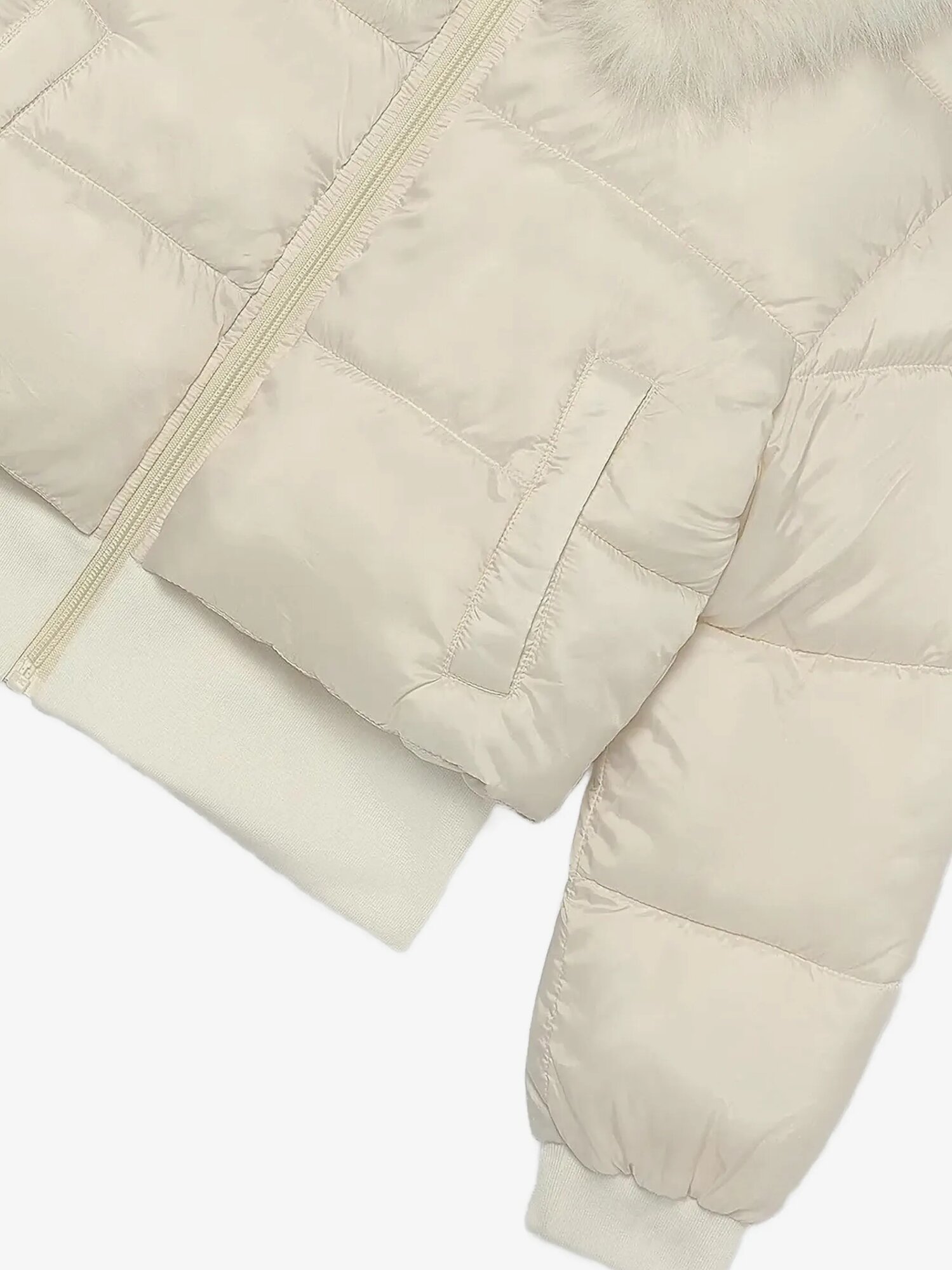 Пуховик Mayoral Wide-collar padded jacket, размер 10 лет, бежевый цветы мелкие — фото 1