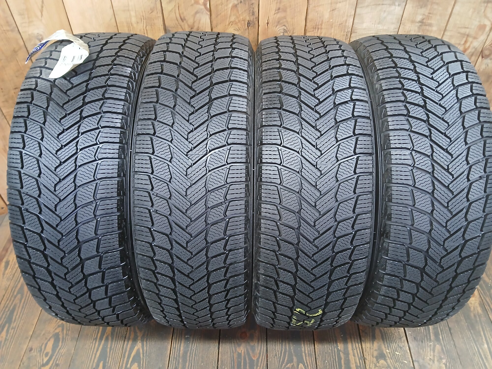 Michelin X-Ice Snow SUV 235/55 R20 105H