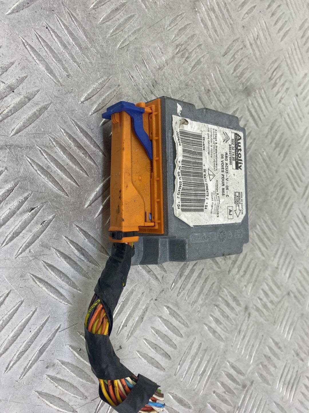 Блок управления подушками безопасности Citroen Xsara Picasso 2004 9652276980