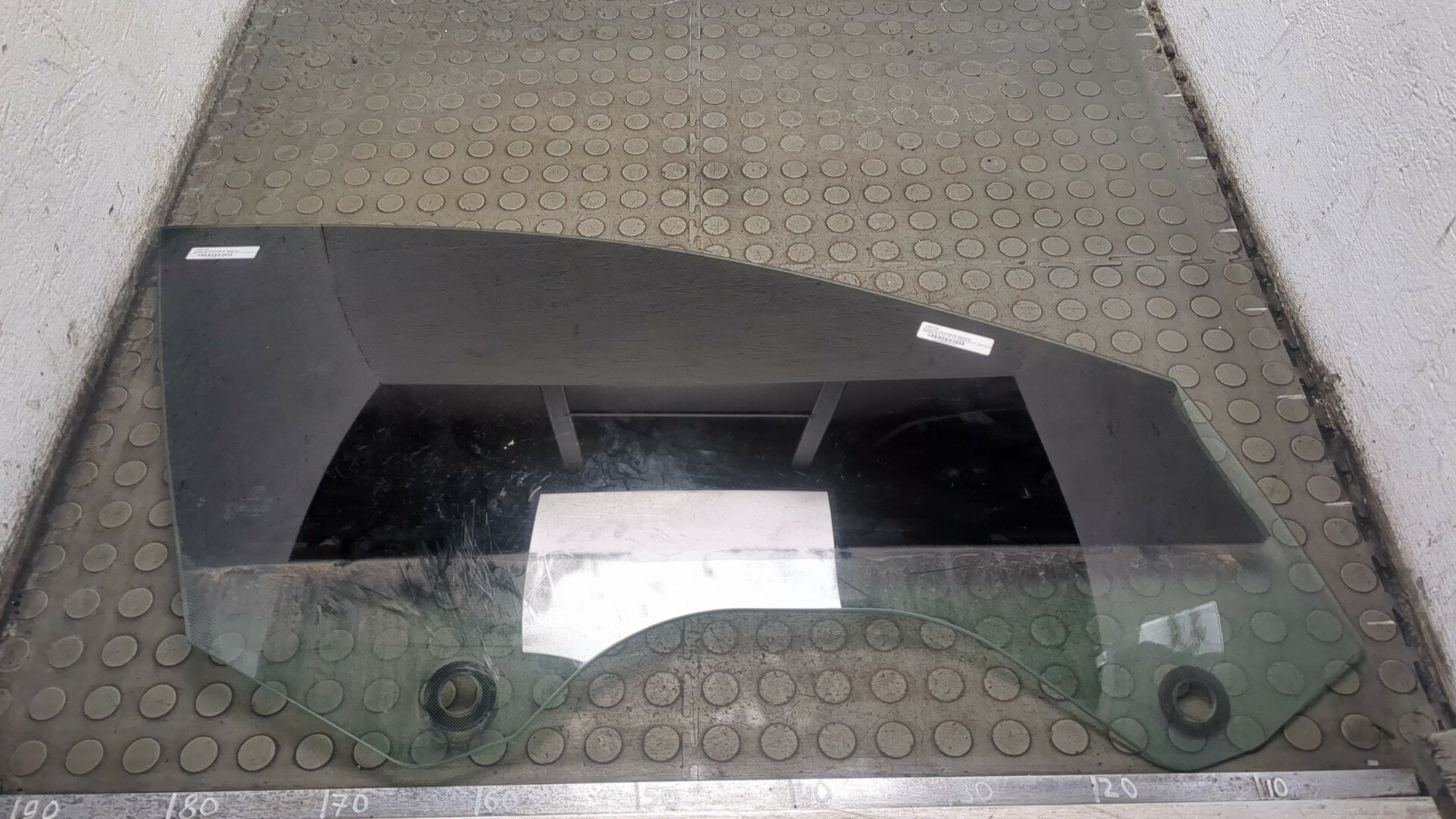 Стекло боковой двери правое переднее BMW 6 F12, F13, F06 Б/У