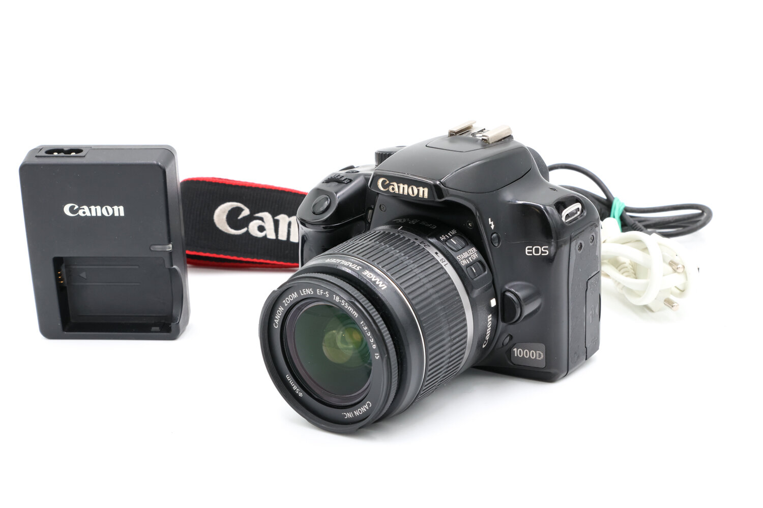 Зеркальный фотоаппарат Canon EOS 1000D Kit 18-55mm IS