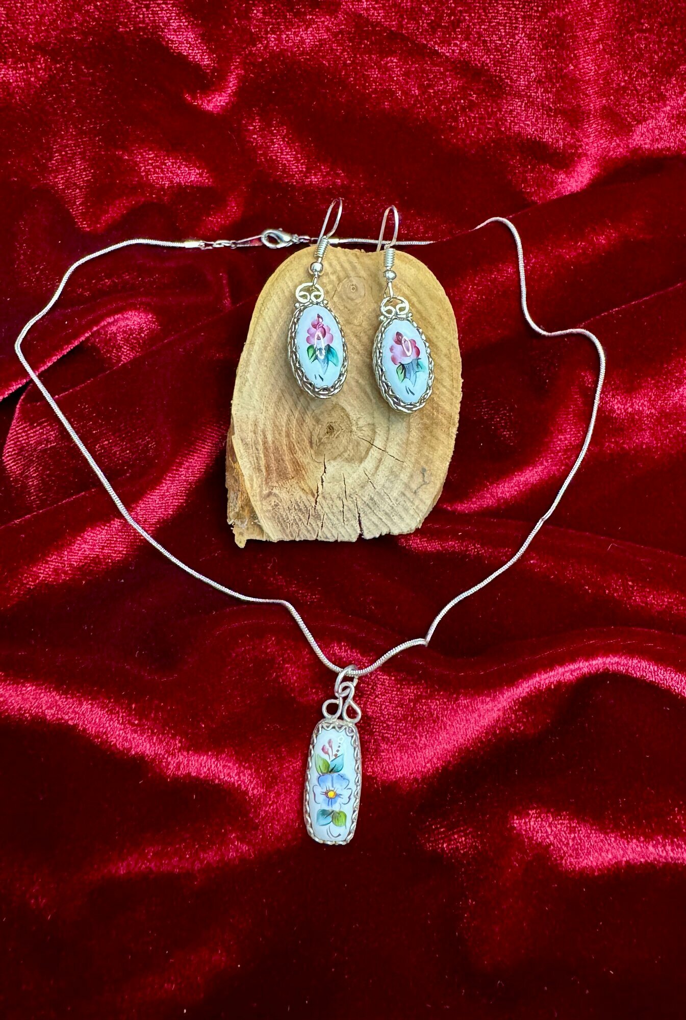 Комплект бижутерии, эмаль, керамика