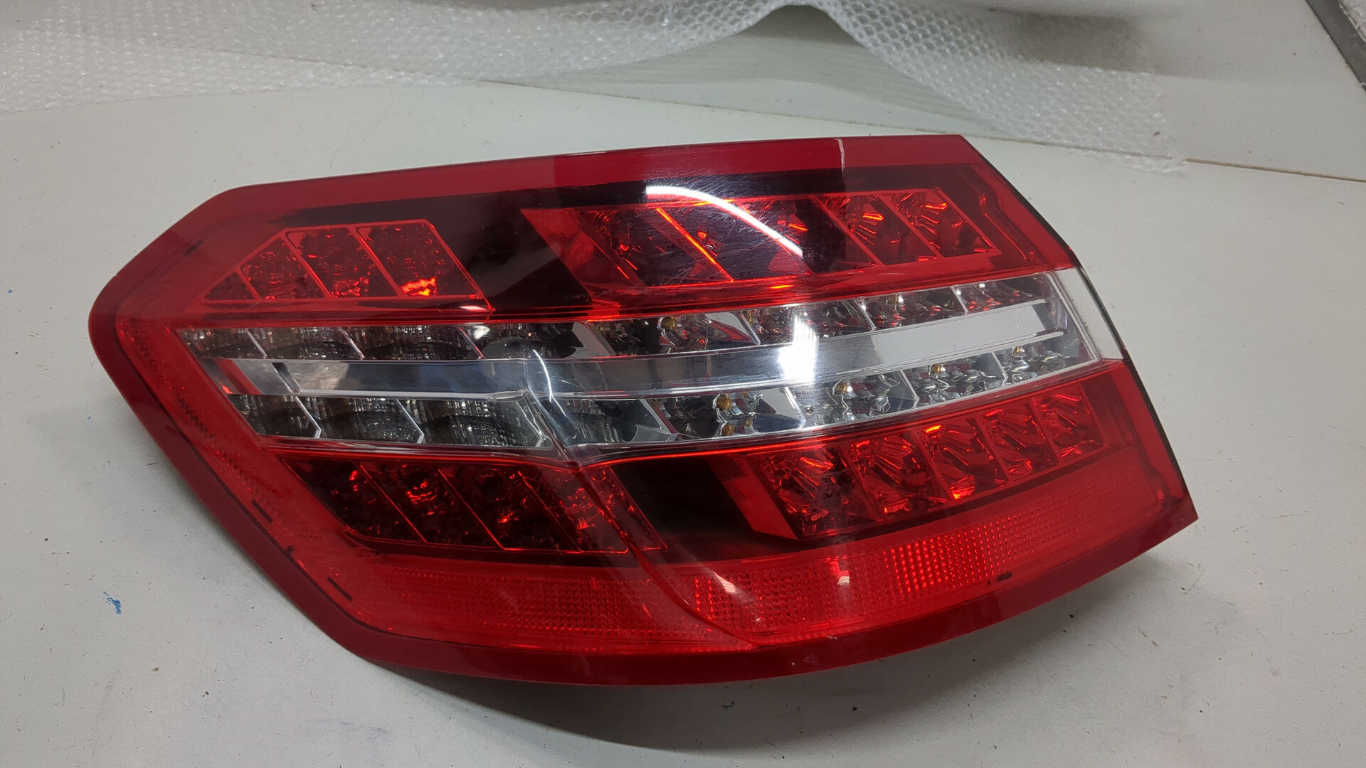 Фонарь (задний) левый Mercedes E W212 Б/У