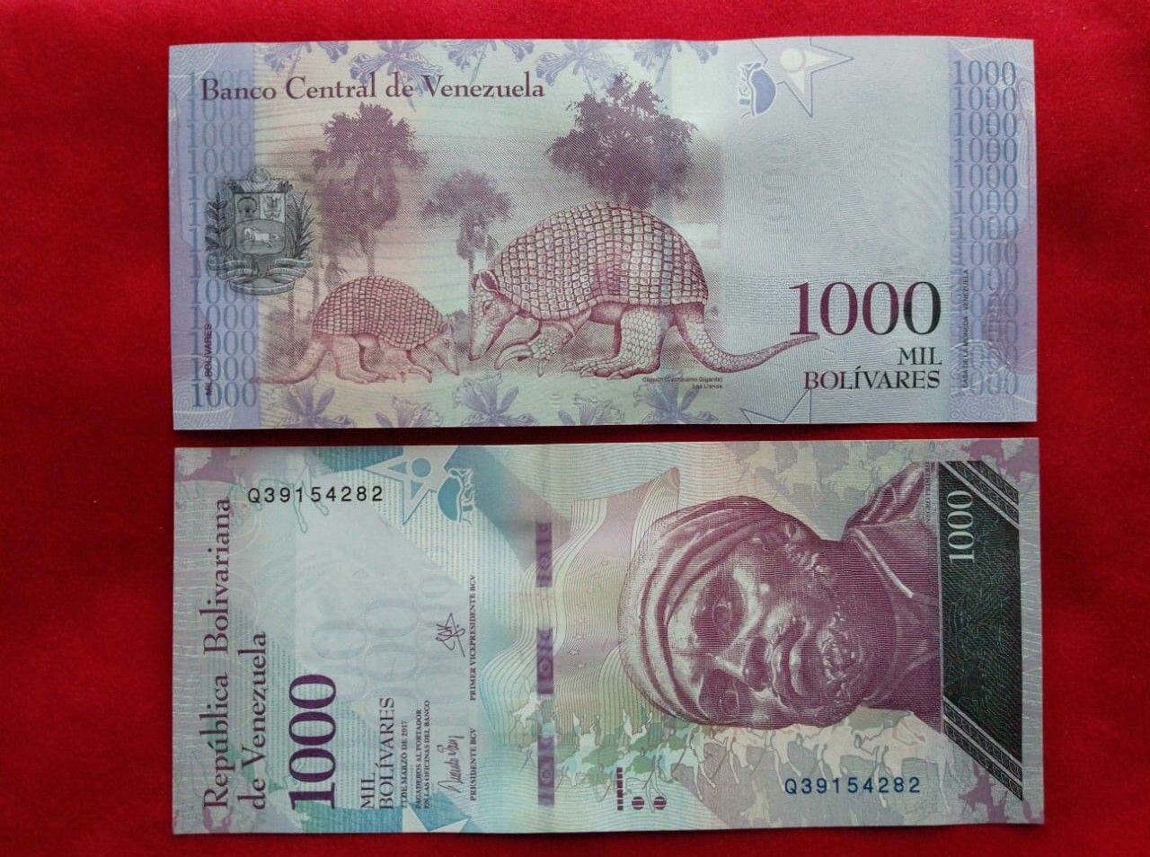 Банкнота Венесуэла 1000 боливаров