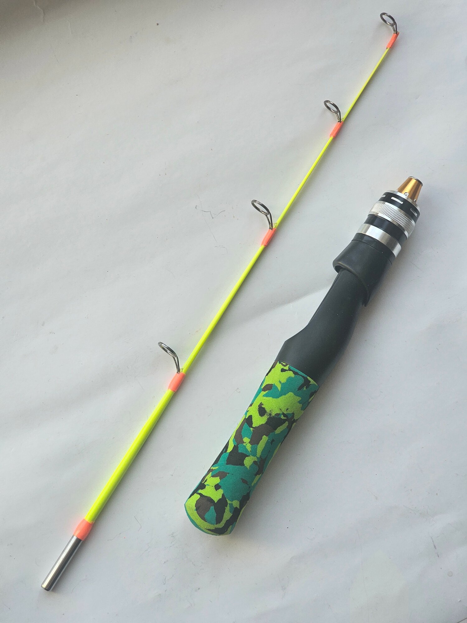 Удочка/Спиннинг зимний штекерный длинна 53 см рукоять 20 см, катушкодержатель, рукоять неопрен.