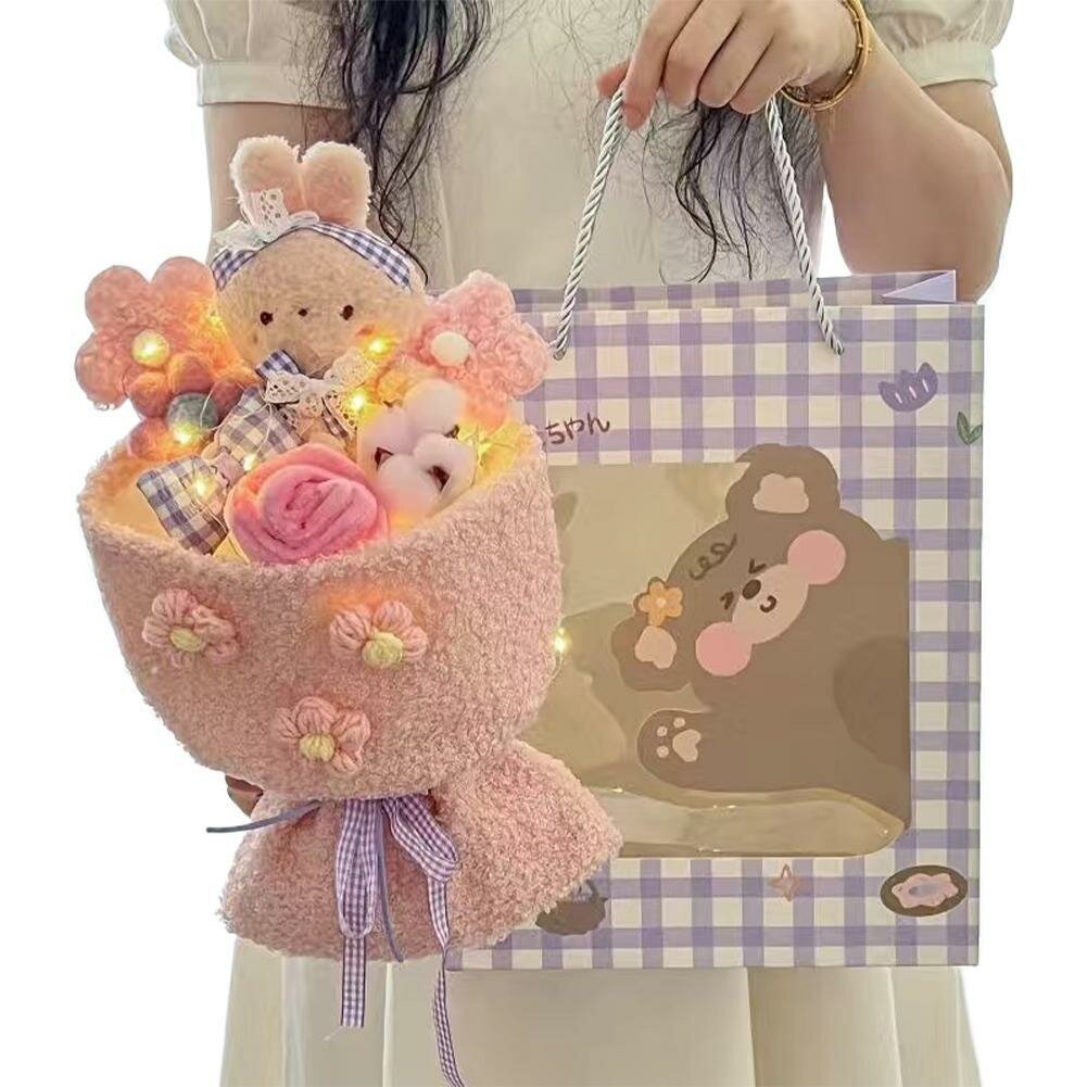 Букет из мягких игрушек плюшевый с подарочным пакетом и подсветкой