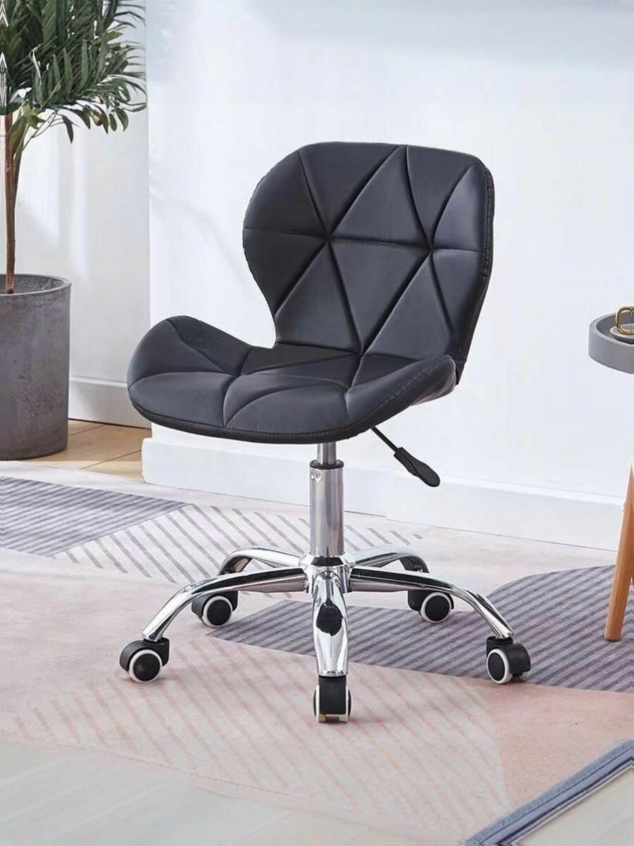 Стул мастера для салона красоты