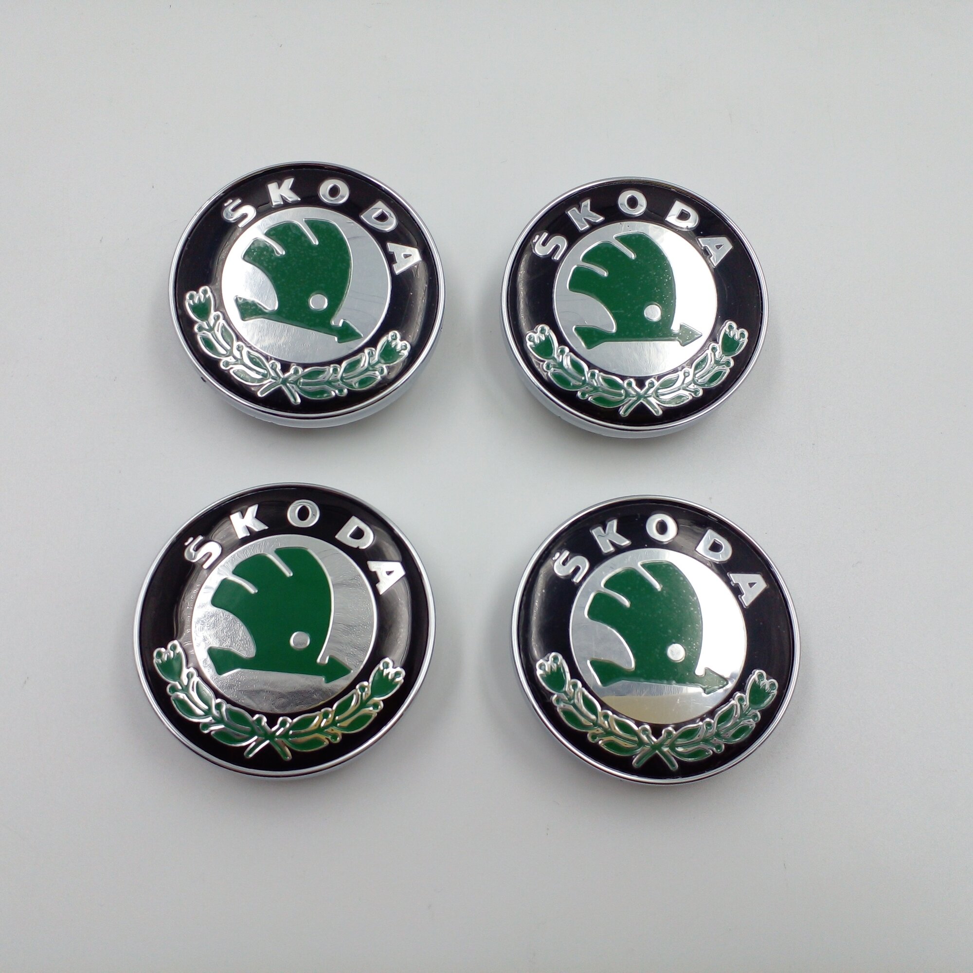 Колпачки заглушки на литые диски с эмблемой 60 мм 4 шт