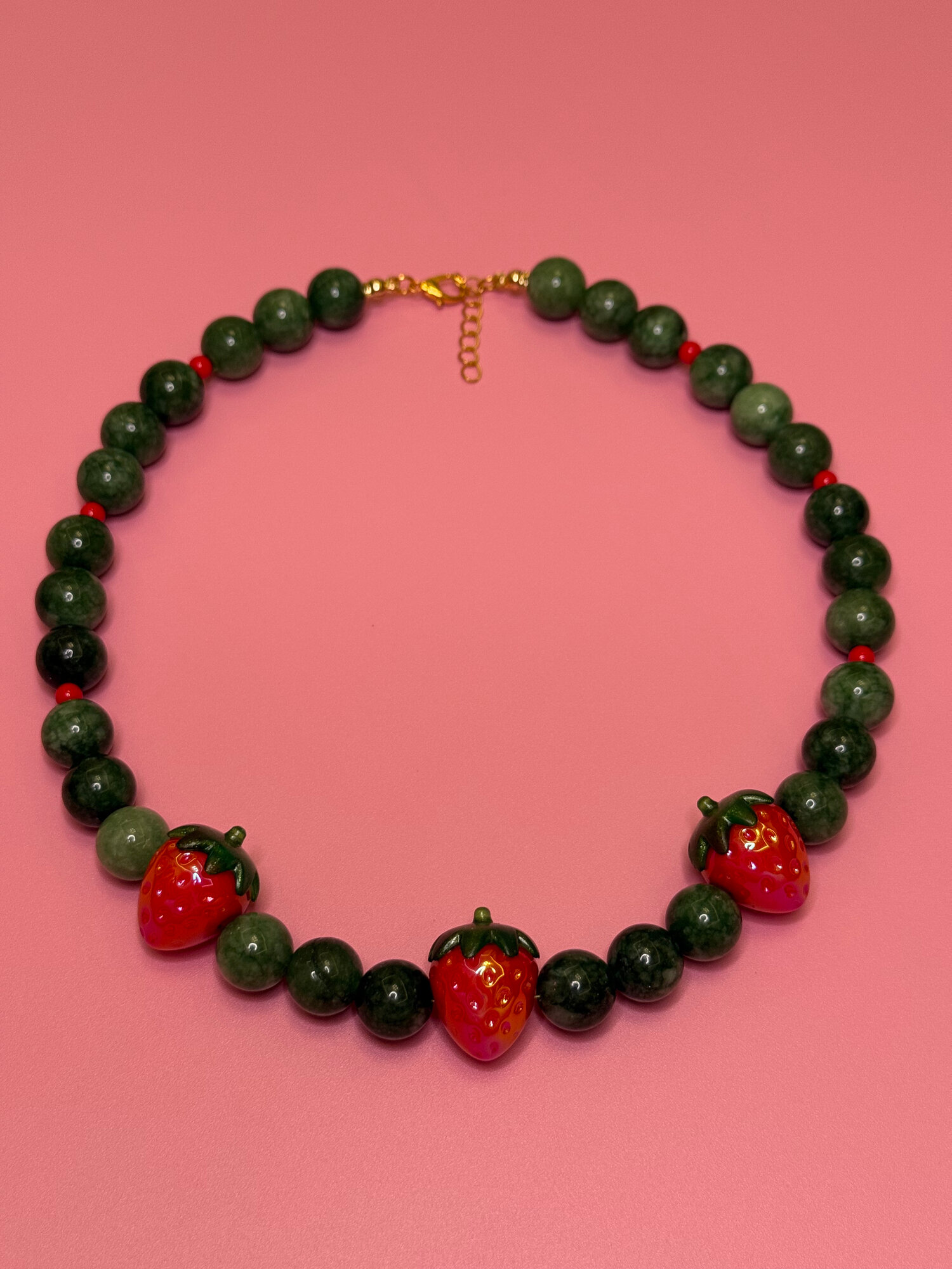 Колье, нефрит